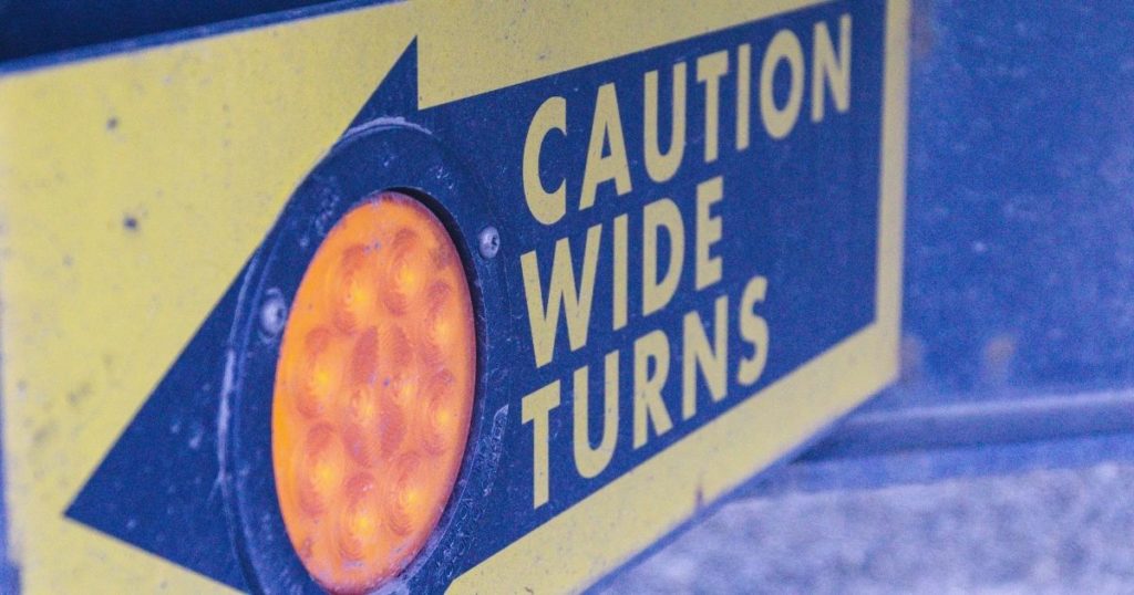 How Do Wide Turns Cause Truck Accidents? | Ellis Law